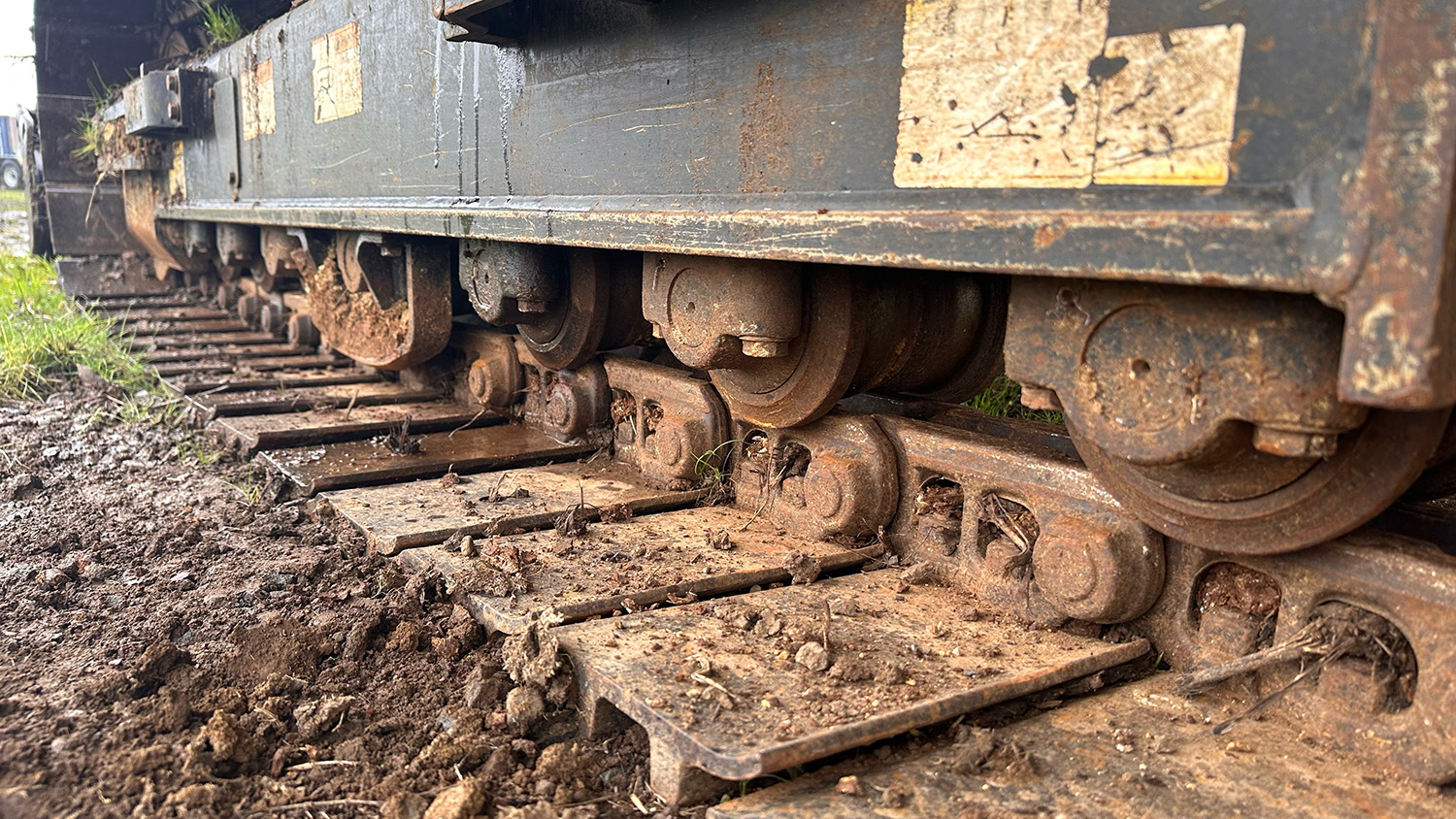 Sany SY135C Steel Tracks